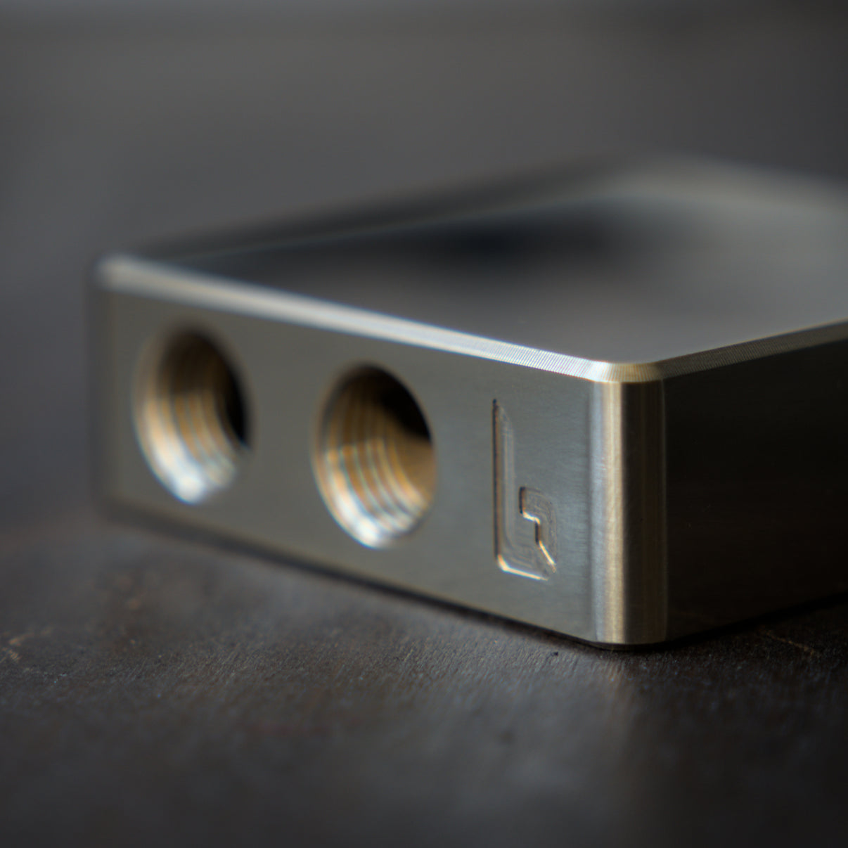 DDC Side-Entry Pump Top – Billet Labs